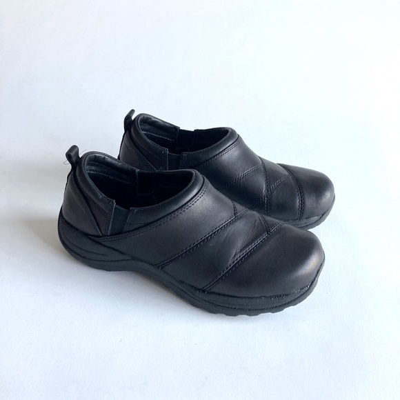 L.L. Bean | Shoes | Ll Bean Black Leather Clogs Sneakers Size 75 | Poshmark